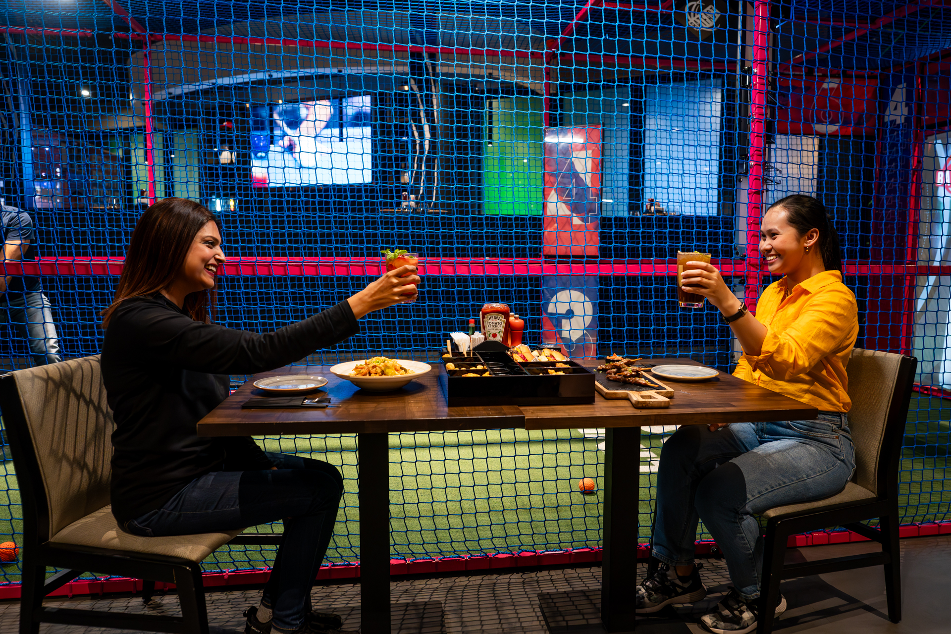 Tiger Strikes: Dubai Golf